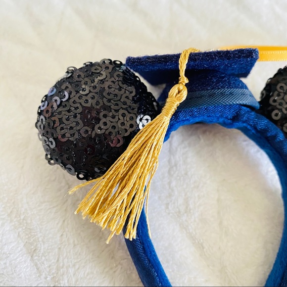 Disney | Holiday | Disney Graduation Cap Minnie Mouse Ear Headband ...